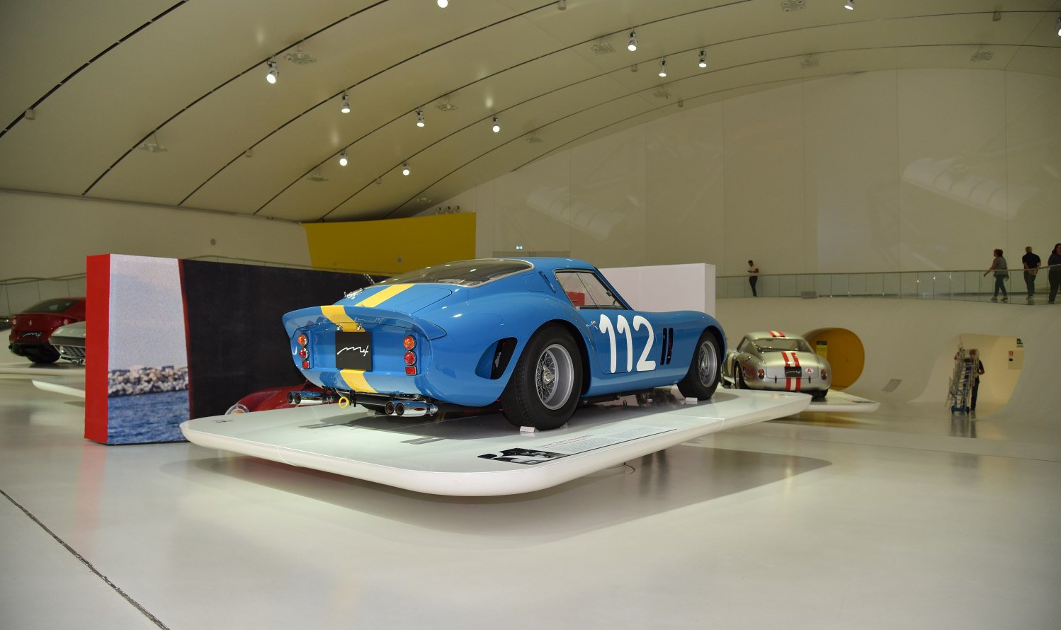 Ferrari 250 GTO technical specifications and fuel economy